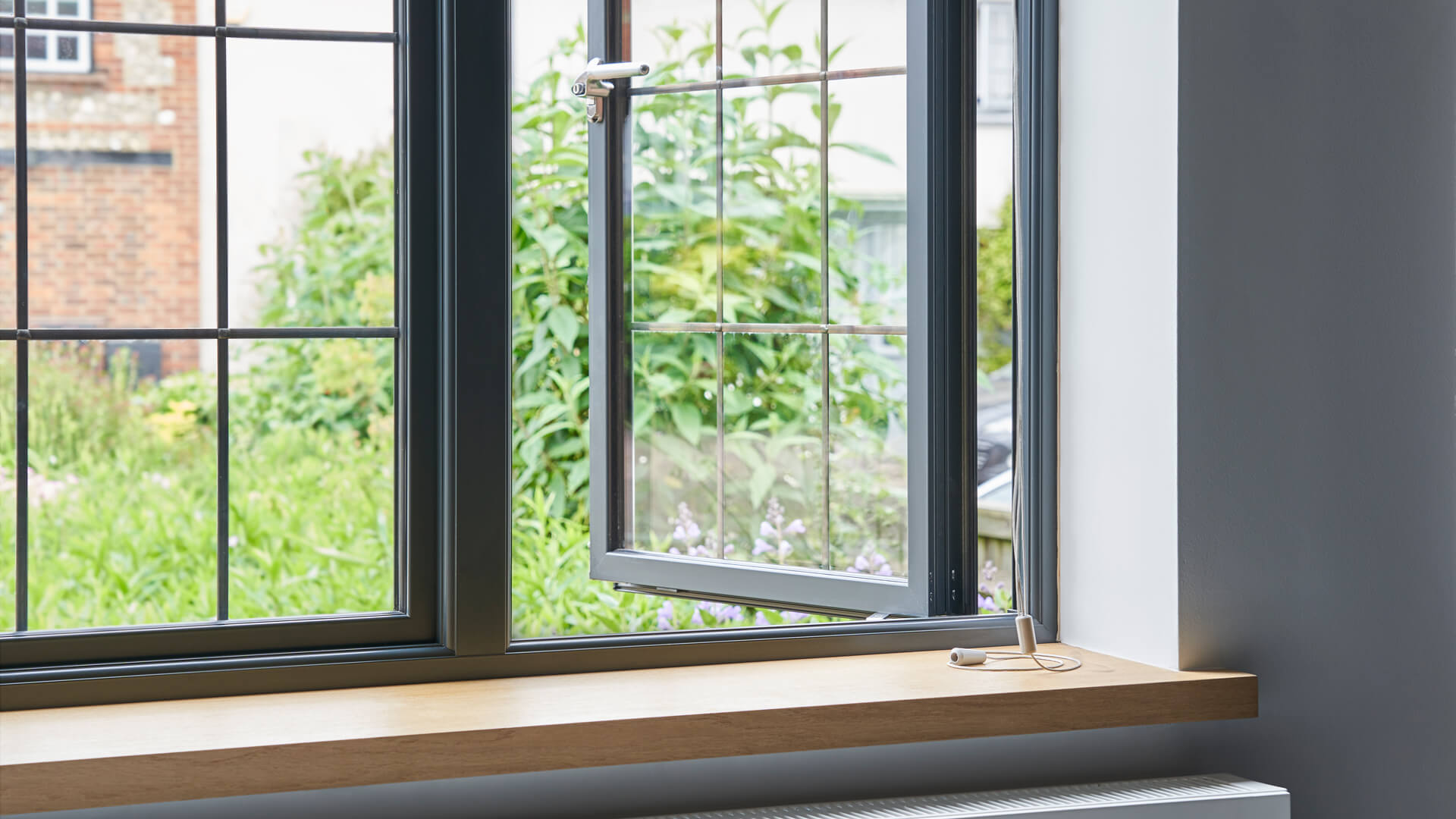 UPVC Flush Windows | Aluminium Flush Casement Windows from Hazlemere