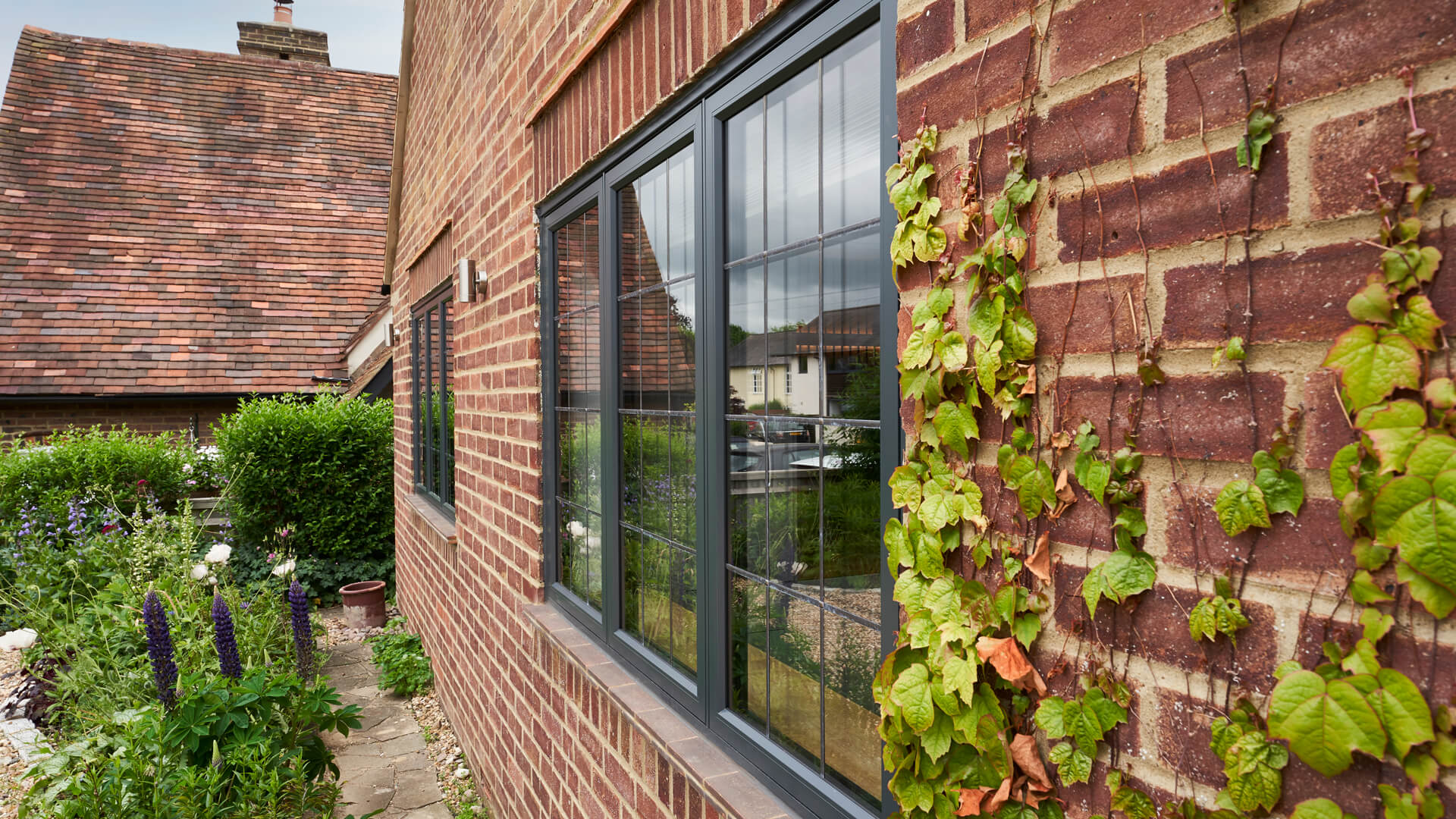 UPVC Flush Windows | Aluminium Flush Casement Windows from Hazlemere